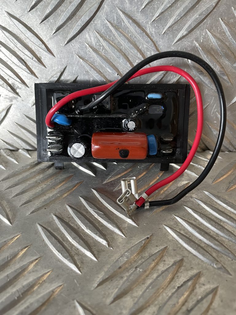 Briggs & Stratton 205858GS Voltage Regulator - Yakima Generator